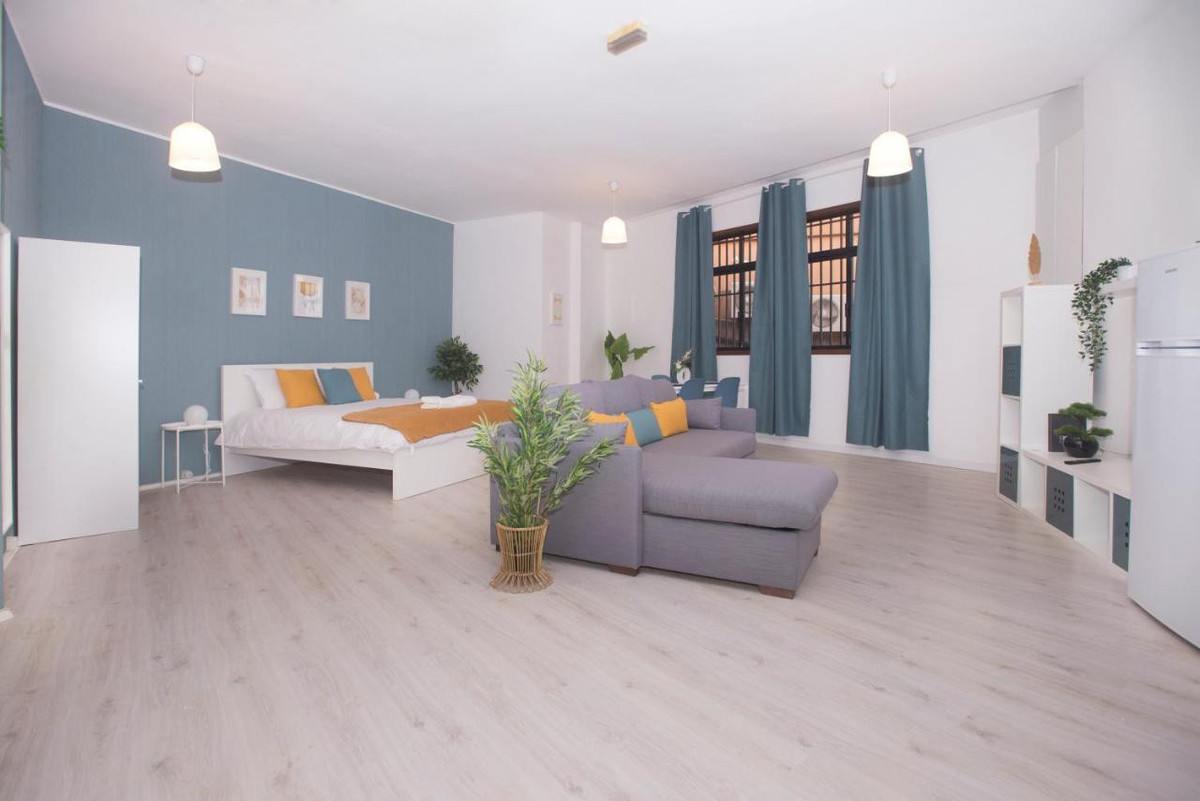 45m2 Studio Apt in Porto – Balcony, Wi-Fi, Near Centre