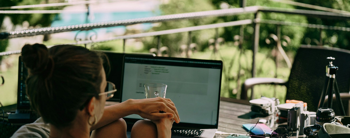 Top 10 challenges of being a digital nomad - Flatio